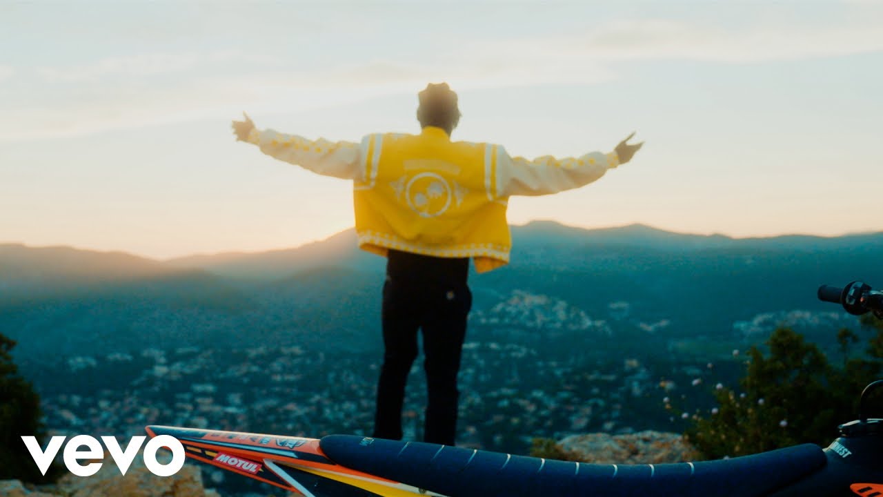 Bhk220 - Plata x3 (Clip officiel) - YouTube Music