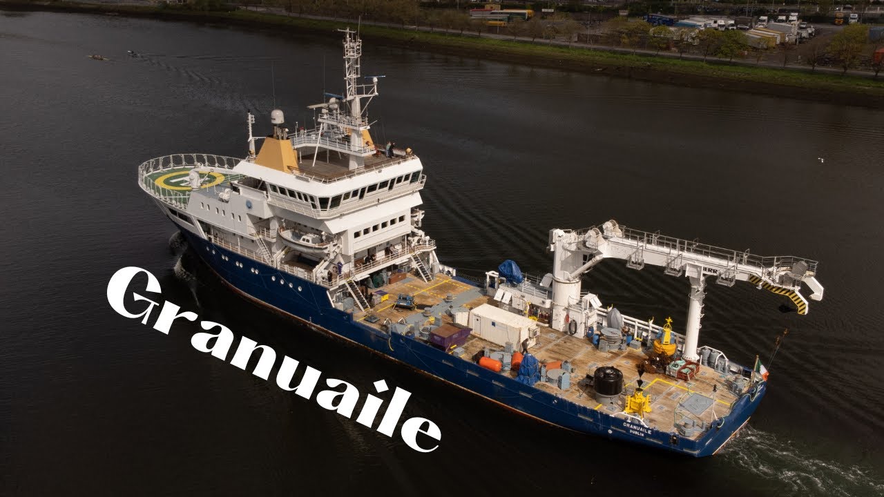 Granuaile entering the port of cork -4K - YouTube