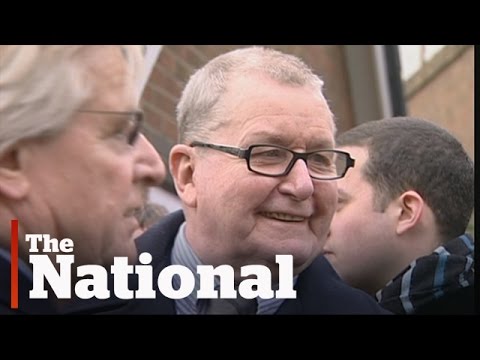 Tony Warren, Coronation Street creator, dies at 79 - YouTube
