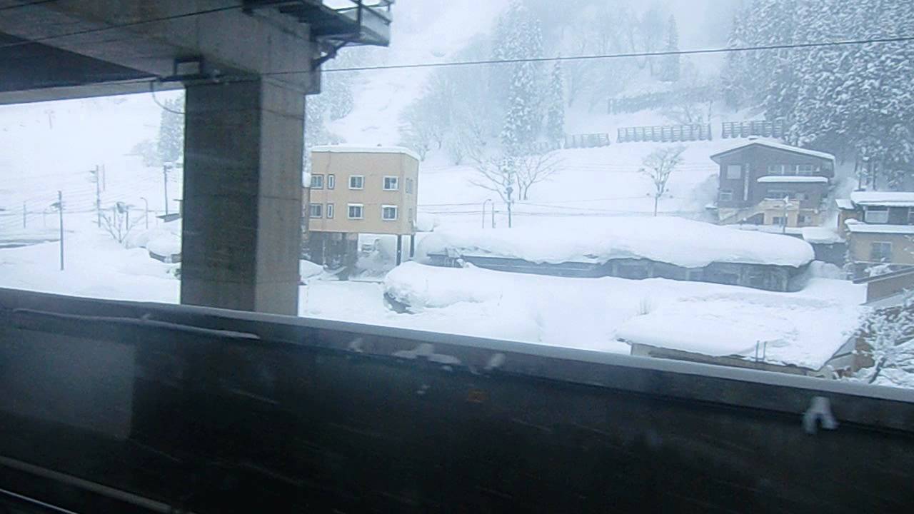 上越新幹線 E4系 Maxたにがわ408号 ガーラ湯沢～越後湯沢 車窓 - YouTube