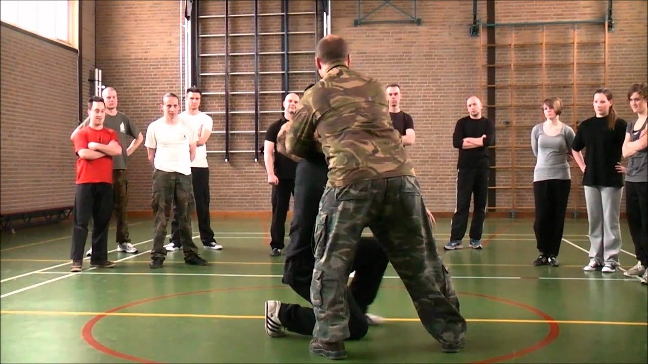Russian Combat Systema Rechte stoot самооборона - YouTube