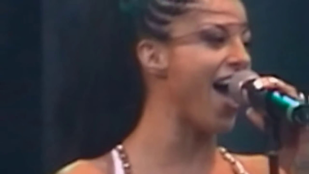 E Type & Dee Dilnarin Demirbag Fan Mix - YouTube