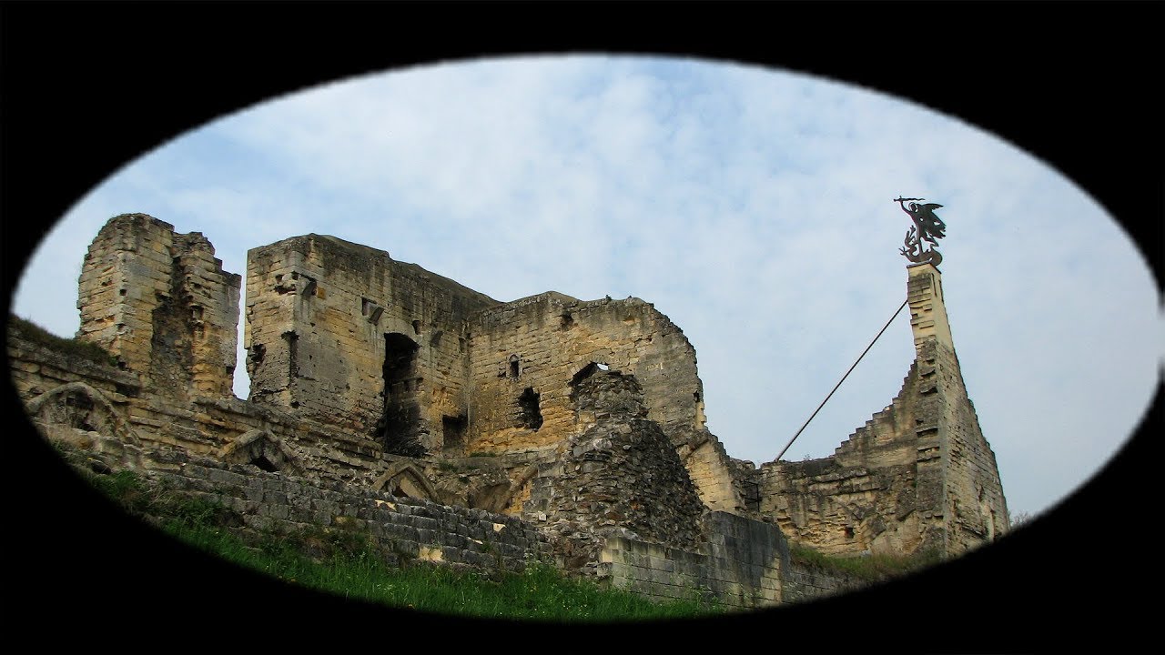 Ruine Valkenburg - YouTube