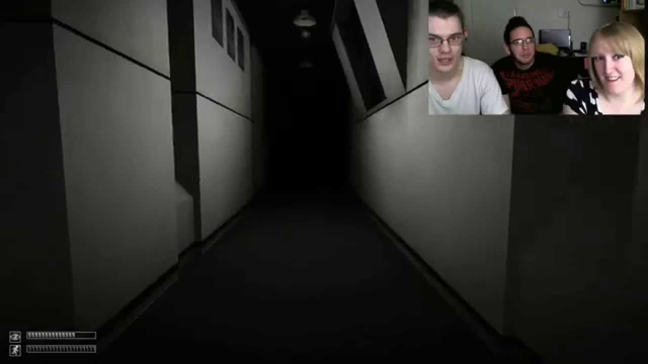 Box Head Robots Play: SCP Containment Breach E2 - YouTube