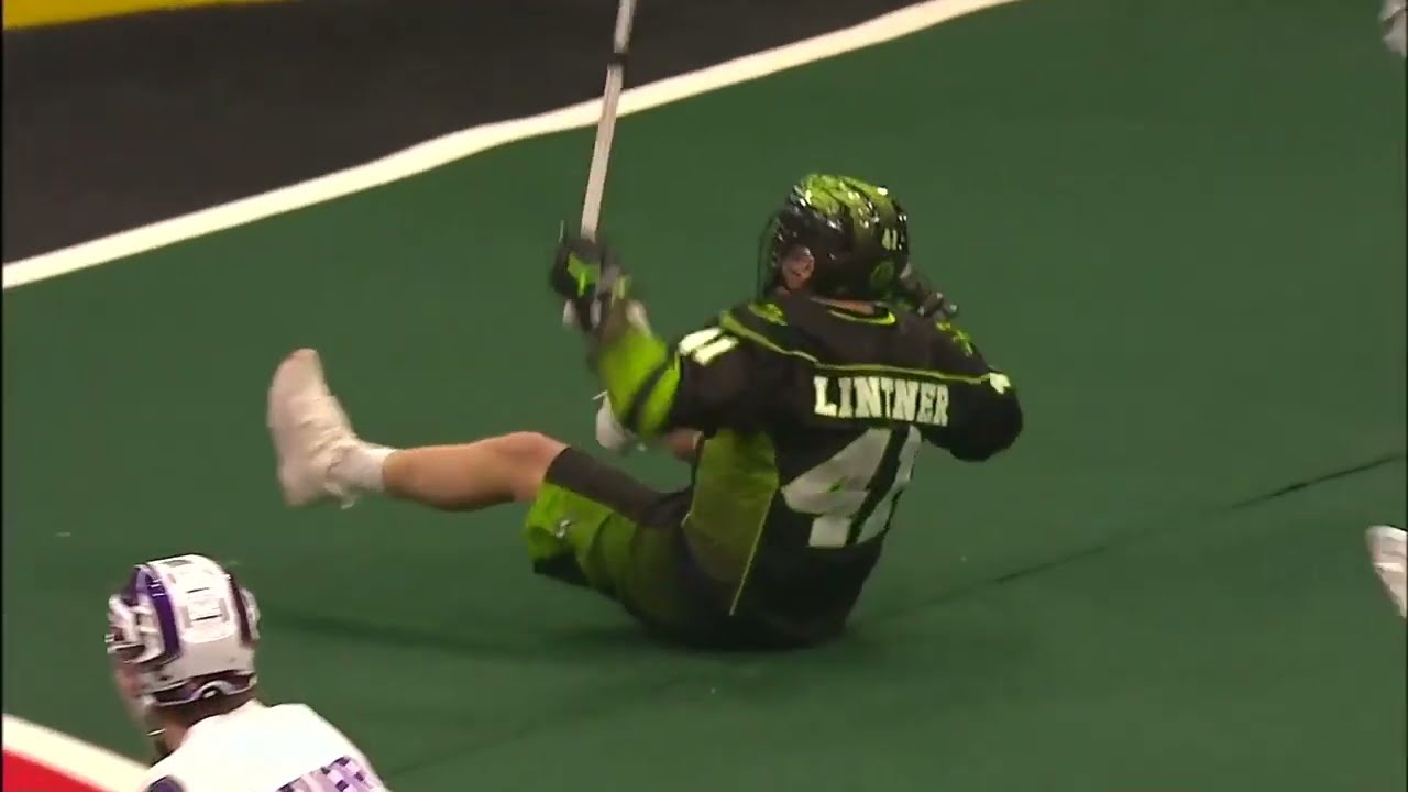 One handed dunk from Dan Lintner - YouTube