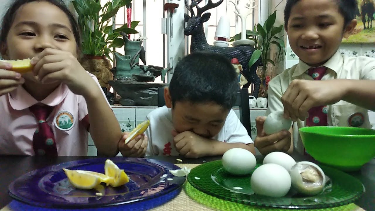 LEMON and BALUT EATING | CHALLENGE??🤔😂 - YouTube