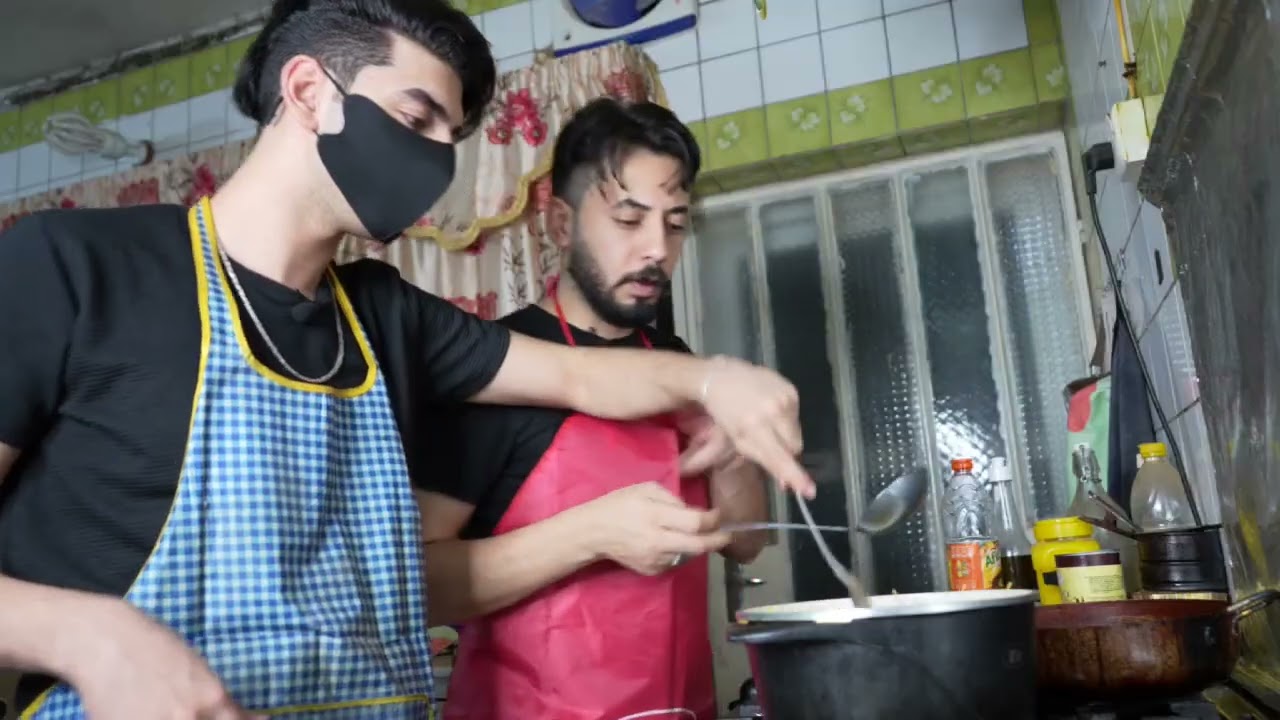 شاهد وتعلم الطبخ على اصوله 😂// على طريقه الشيف ريبر وصديقه الشيف سامر 😂 ...