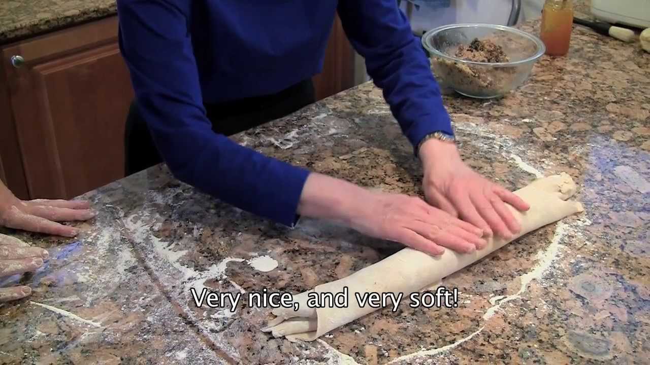 Fluden Pastry with Dates and Nuts - YouTube