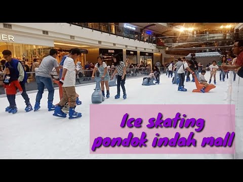 Buruan datang siskaeee maen ice skating diMall ini