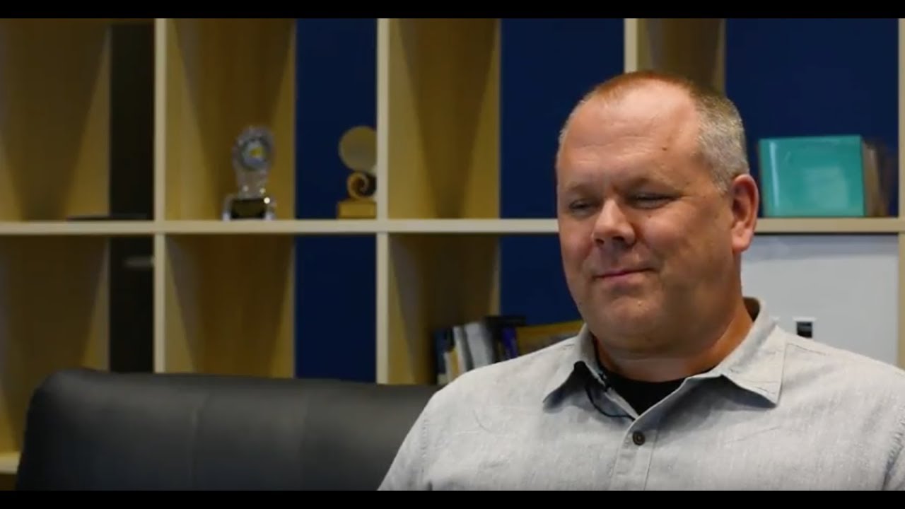 Get to Know The Squad: Wayne Cox - YouTube