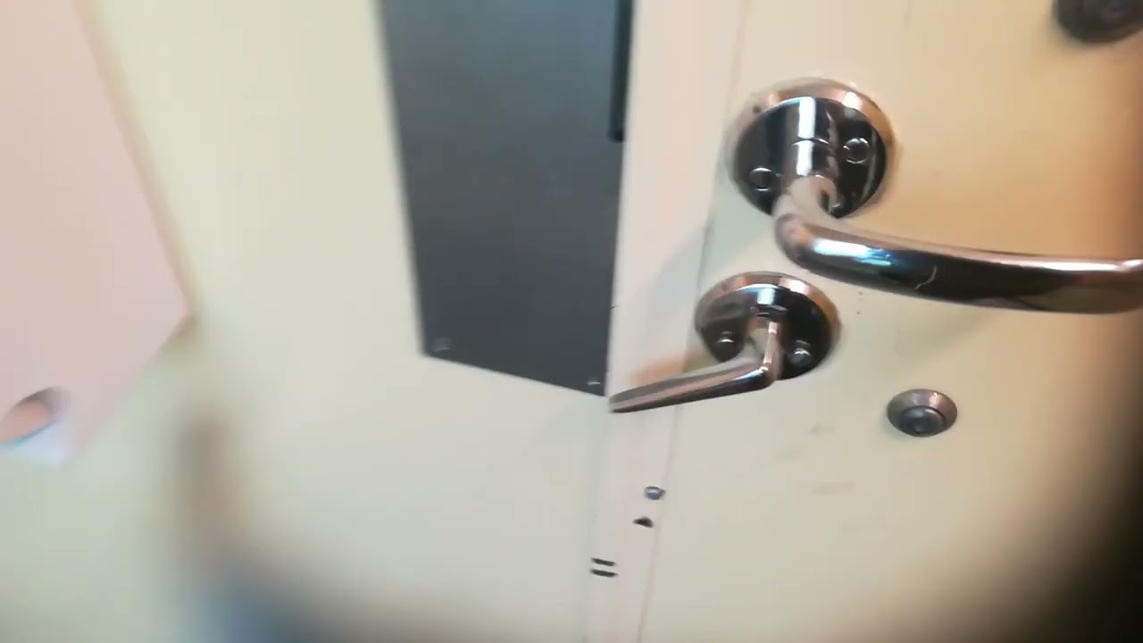 Vihreä Sm2 6297 R-juna helsingissä - YouTube