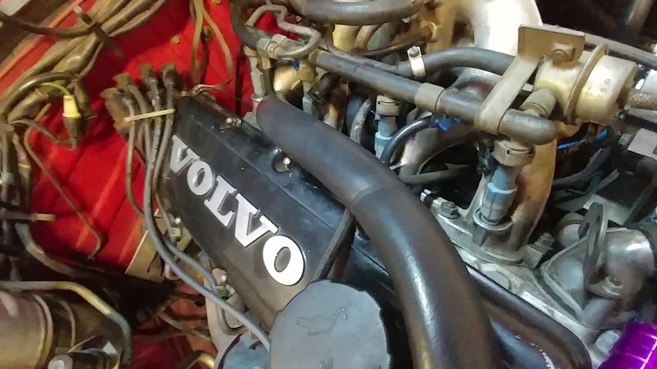 Volvo 740 Turbo new injectors - YouTube