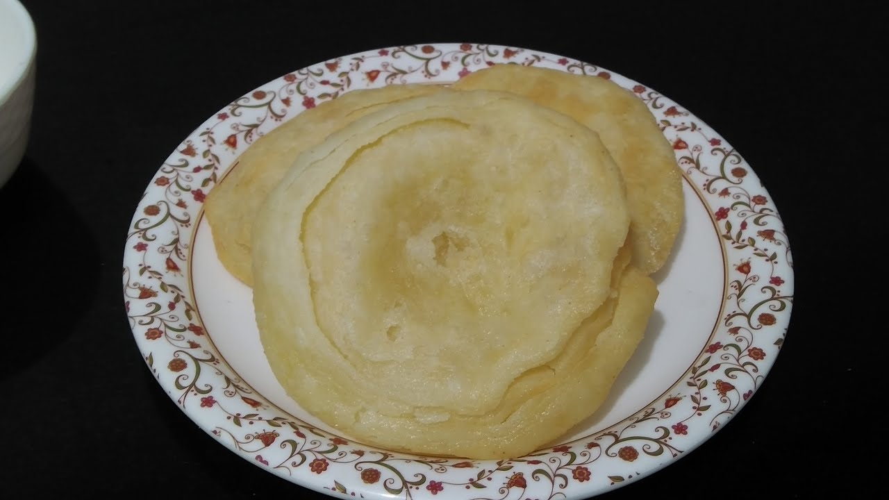 Chiroti recipe || ಚಿರೋಟಿ ಮಾಡುವ ವಿಧಾನ || Padhir pene karnataka ...