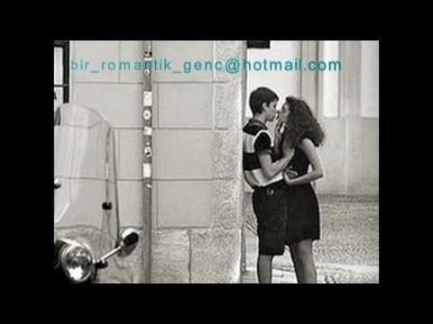 Çok Romantik Şarkı ( SÜPER ÖTESİ BİR ŞEY )