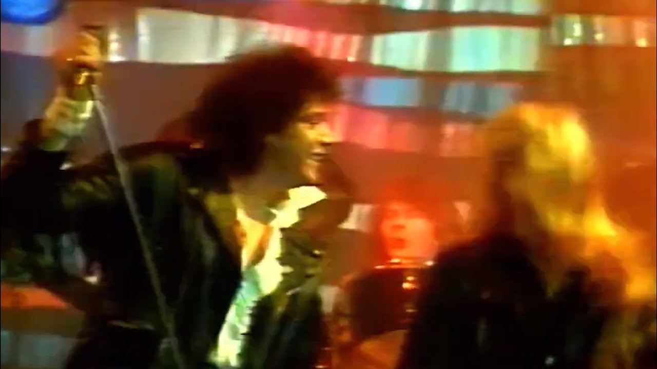 Iron Maiden - Wrathchild - Discoring TV Performance 1981 (Improved ...