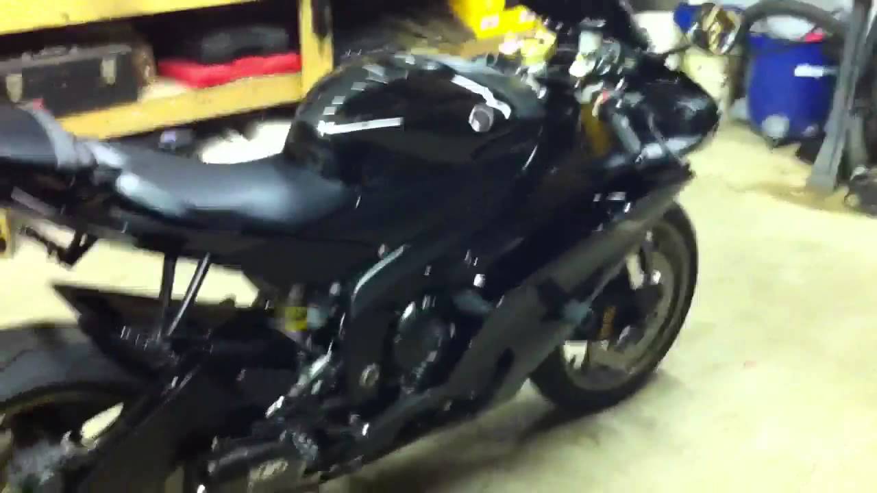 Yamaha R6 Audi lights - YouTube