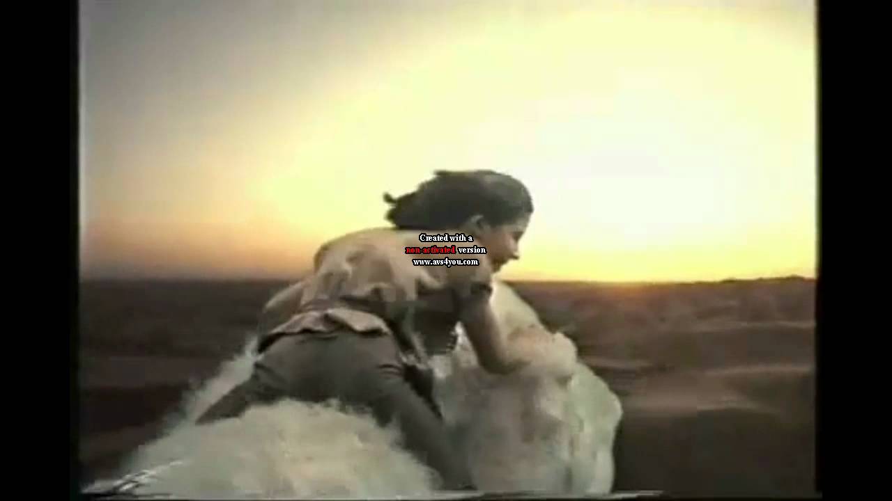 Gregor Gee on the original Neverending story dog Falcor - YouTube