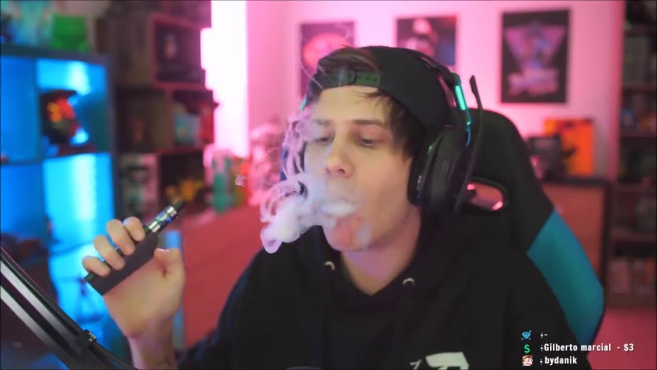 RUBIUS REGALARA 5 SUBS POR CADA VEZ QUE AGARRE UN VAPE - YouTube