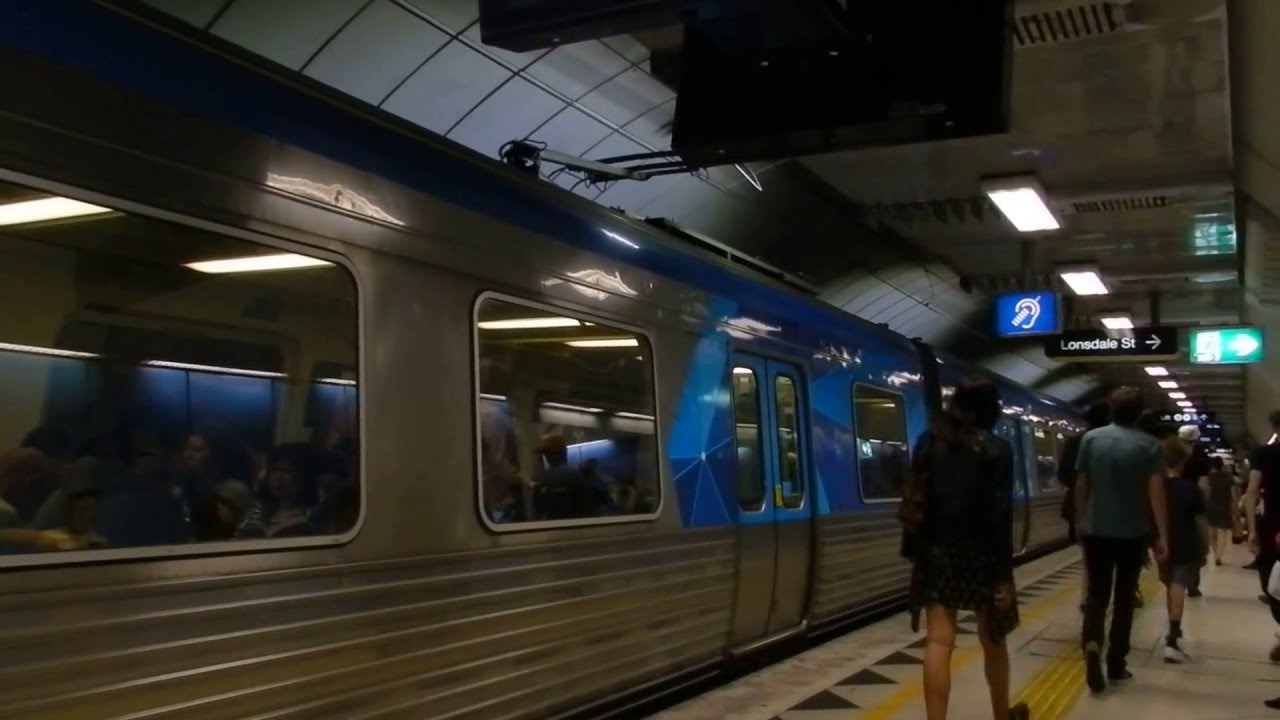 Melbourne - Public Transport - Parliament Station Tour 2015 12 15 - YouTube