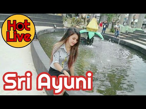 SI CANTIK HOT LIVE, Sri Ayuni Live di Facebook
