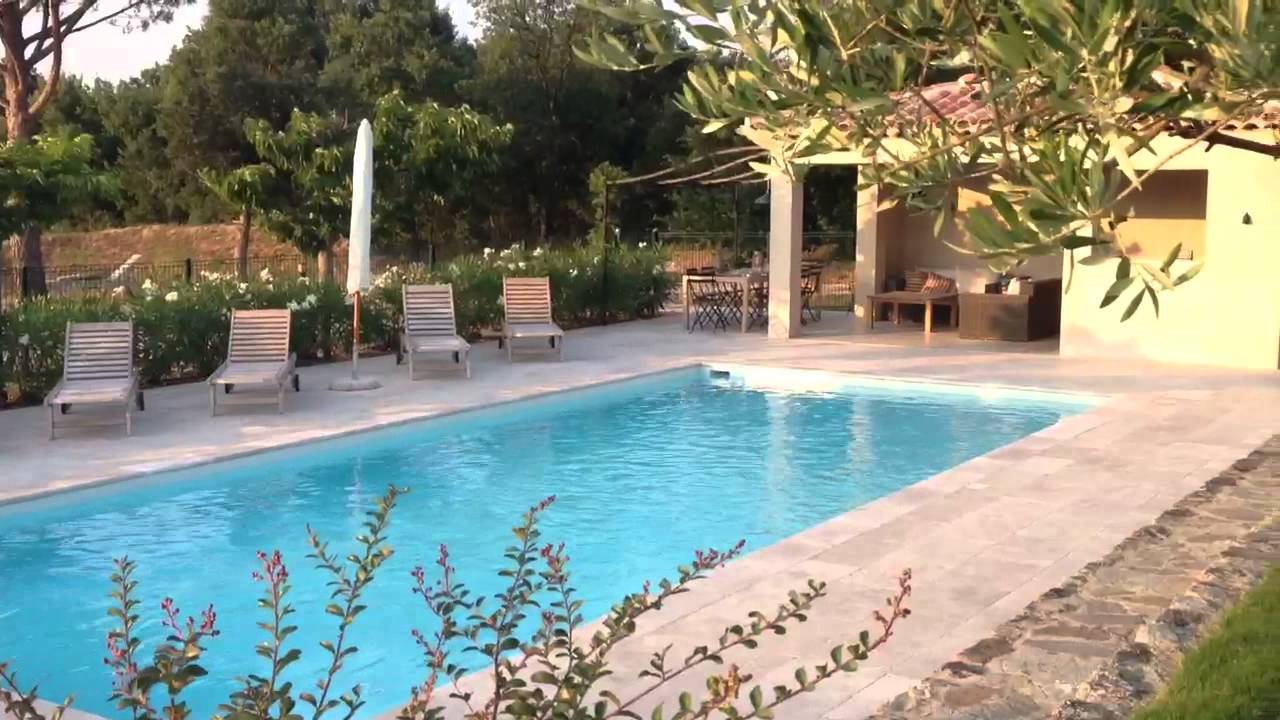 Belle Colline pool 3 - YouTube