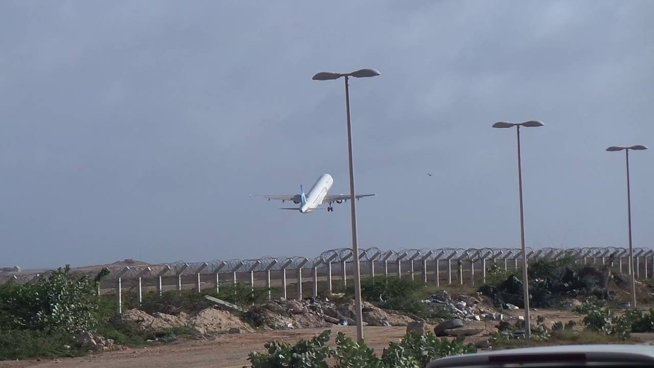 DAALLO AIRLINES (SOMALIA) - YouTube
