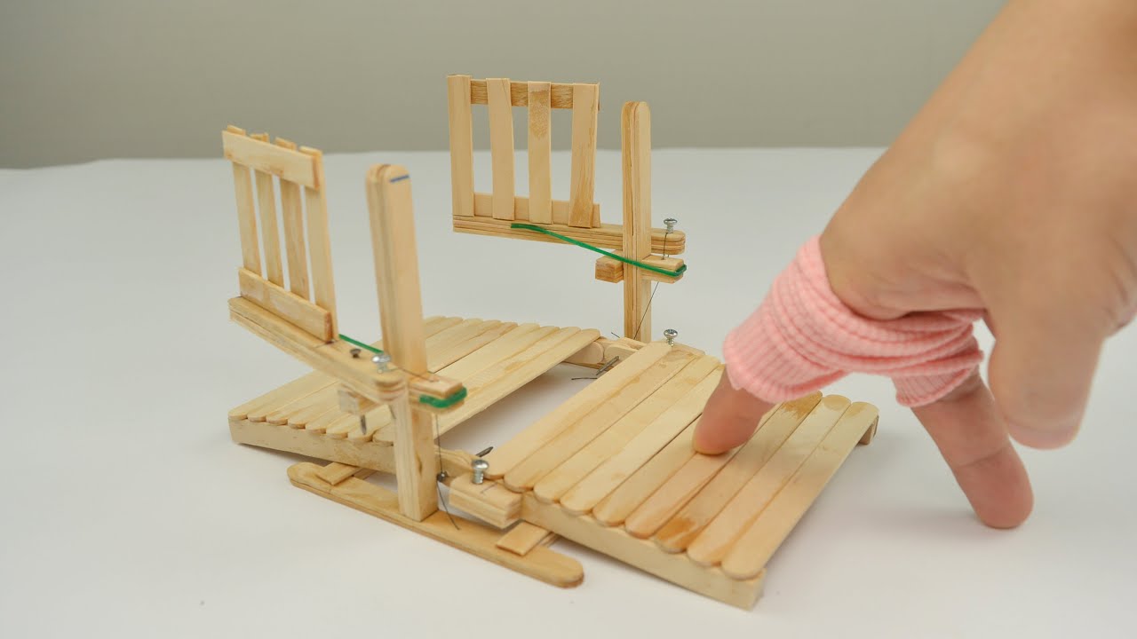 MINI AUTOMATIC DOOR CONSTRUCTION - YouTube