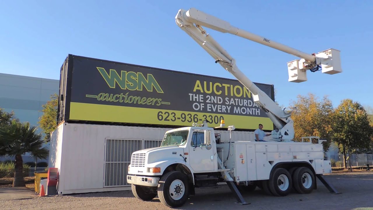 2001 International 4900 Altec 55' Double Bucket Truck for Auction - YouTube