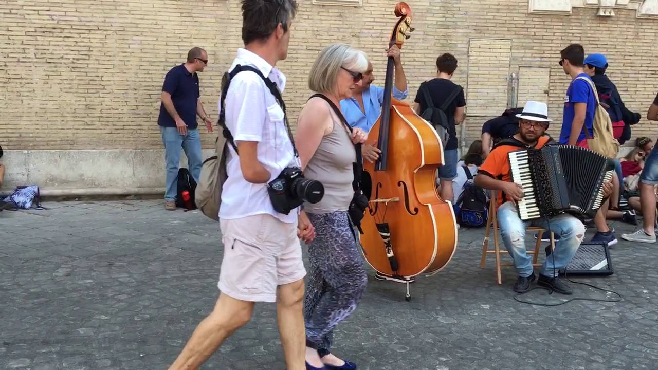 Italian Street Performers in Rome Play Libertango - YouTube