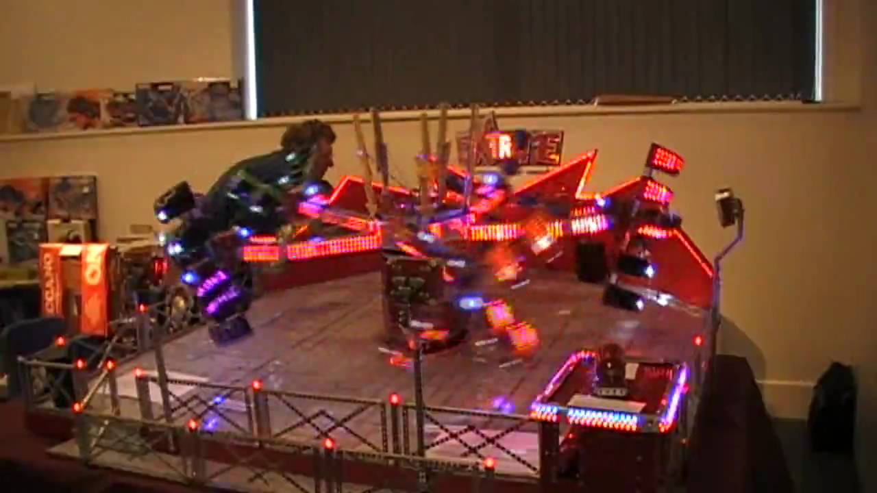 Meccano Extreme fairground ride by Barry and Steven Wilcox - YouTube