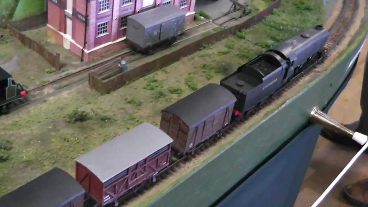 Hayle Model Railway Club 26th August 2012 Part 5 - YouTube