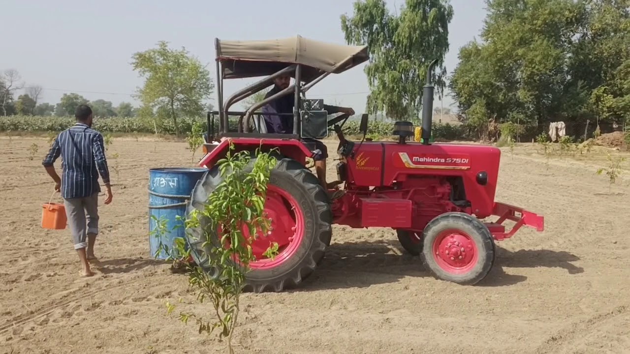 Busy doing farm work 🚜🐄🌾 - YouTube