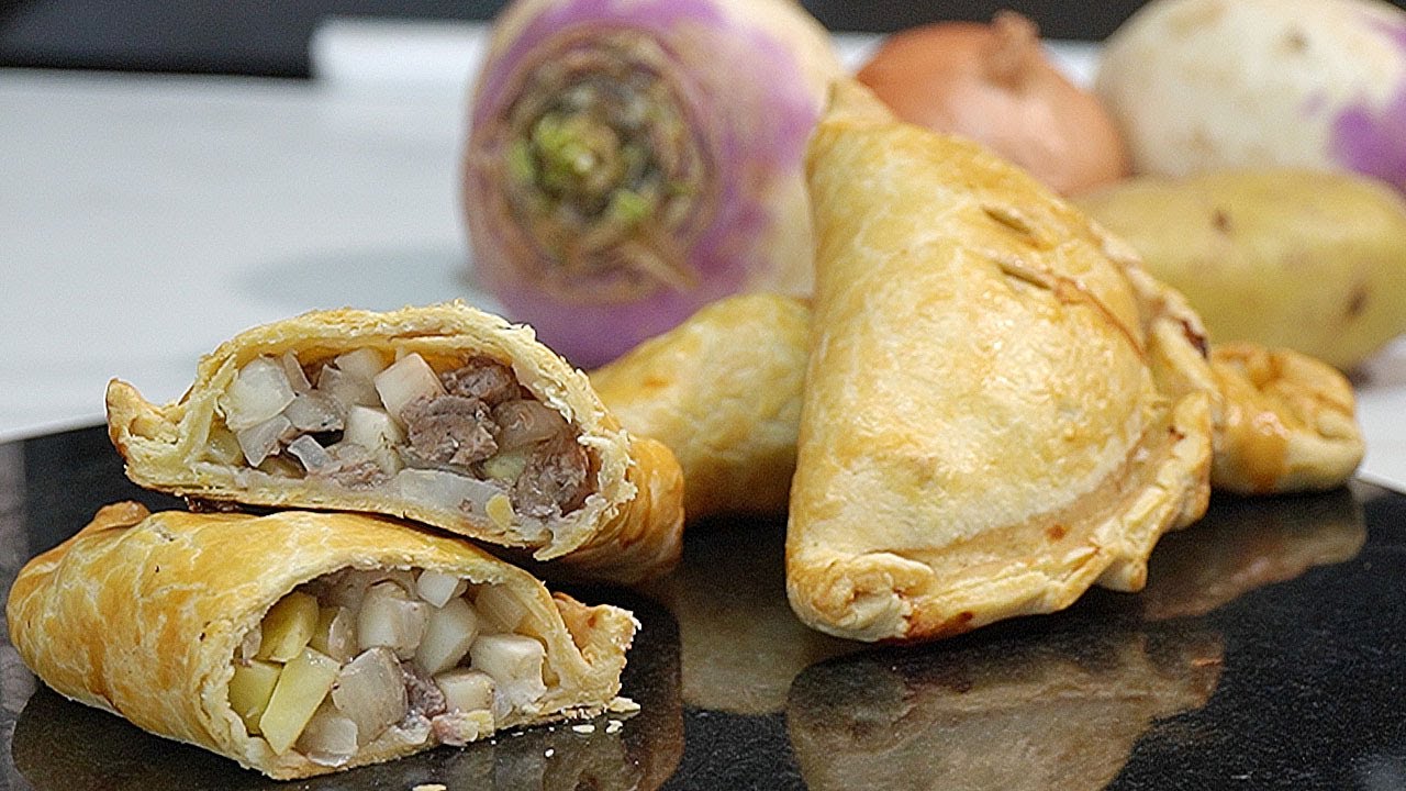 CORNISH PASTY Traditional BRITISH pastry CORNWALL @HYSapientia - YouTube