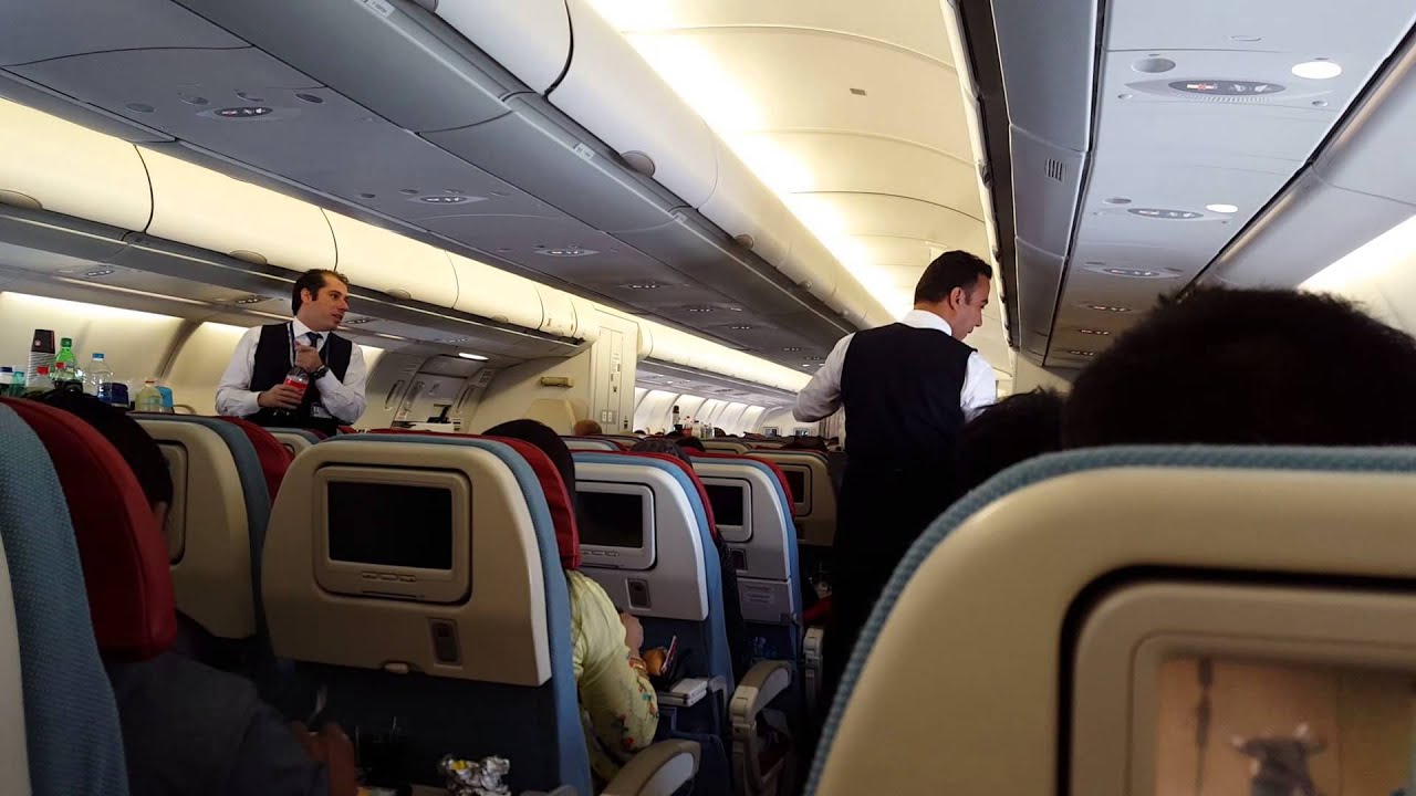 How romantic and helpful cabin crew in Turkish airways full HD - YouTube