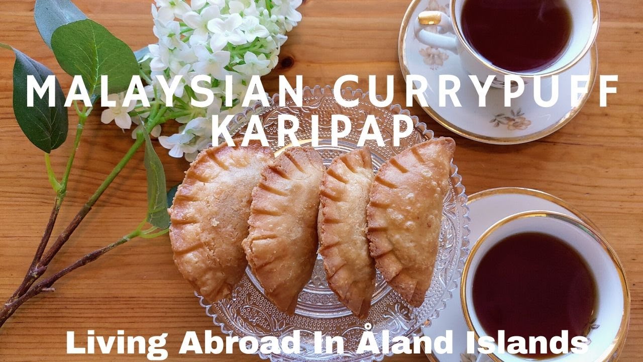 Malaysian Curry Puff- Karipap (Vegetarian & Very addictive) - YouTube