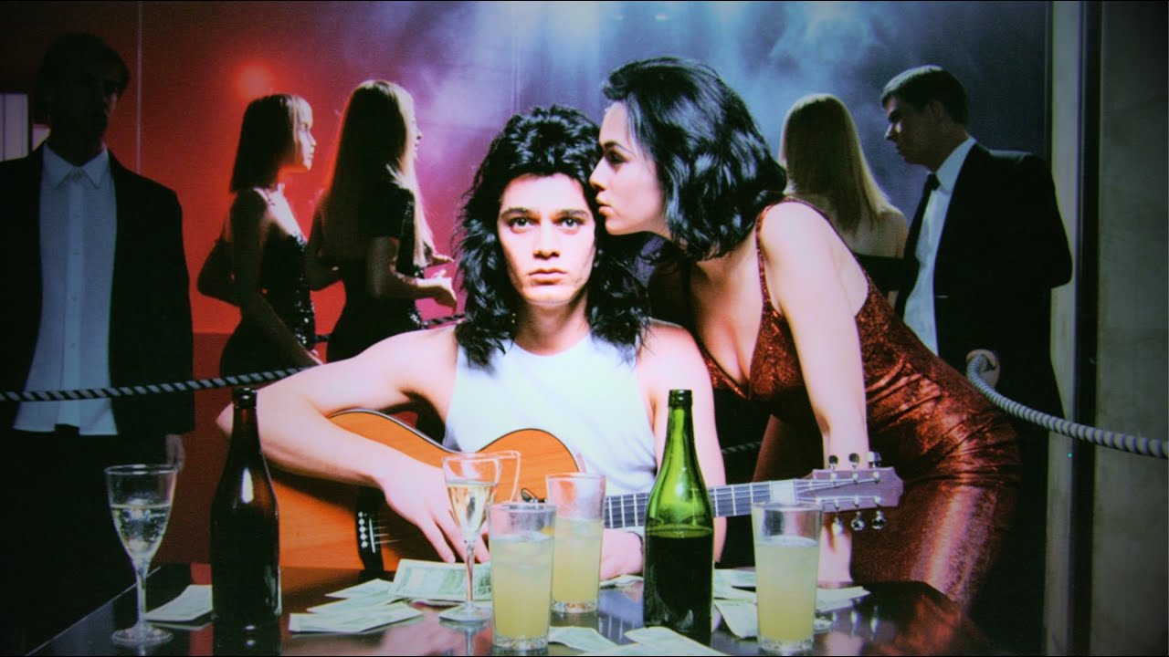 Eddie Van Halen Took a FREE Drink From a Girl at the Bar — And ...