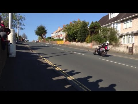 Isle of Man TT on Bray Hill - 180MPH++ *HD* - YouTube