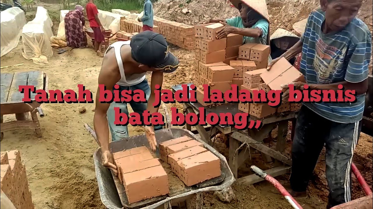 Proses pembuatan bata bolong menggunakan tanah liat,, - YouTube