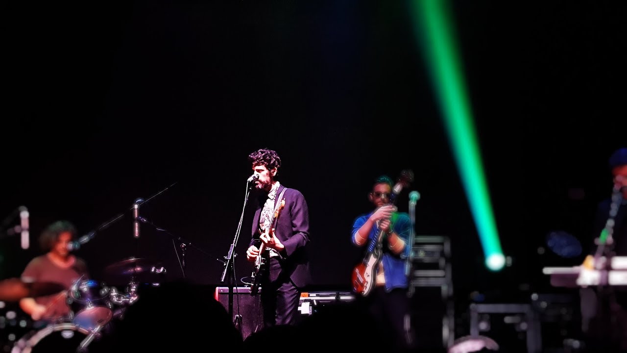 BABY - DEVENDRA BANHART EN LIMA 2017 - YouTube