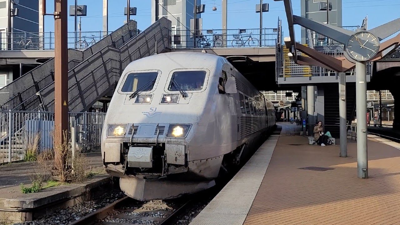 X2000 til Stockholm - YouTube