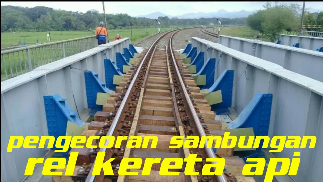 Perbaikan jalur rel kereta api - YouTube