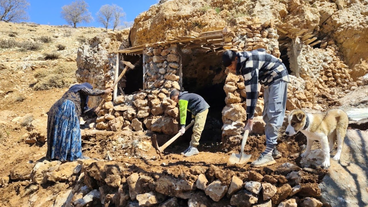 *peren Family Unity:peren The Story of Building Stone Porch in Front of ...