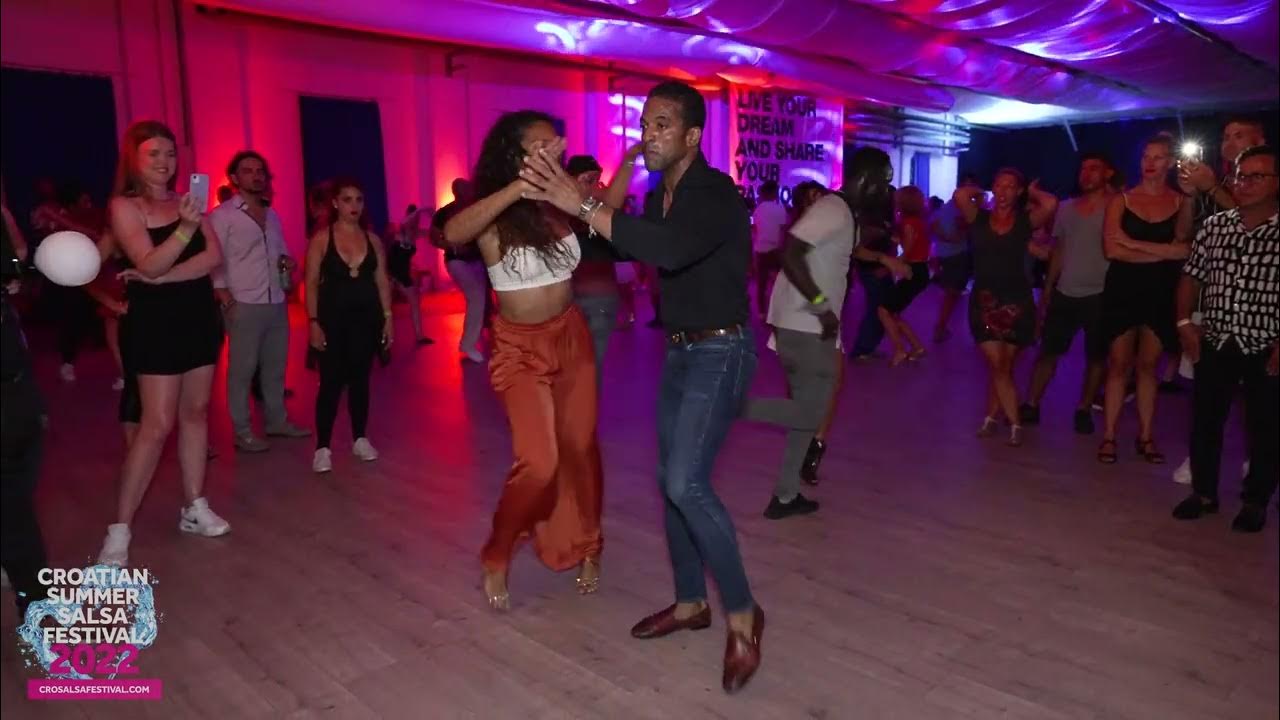 Maykel Fonts & Bersy Cortez - salsa social dancing | Croatian Summer Salsa Festival 2022 (Rovinj ...