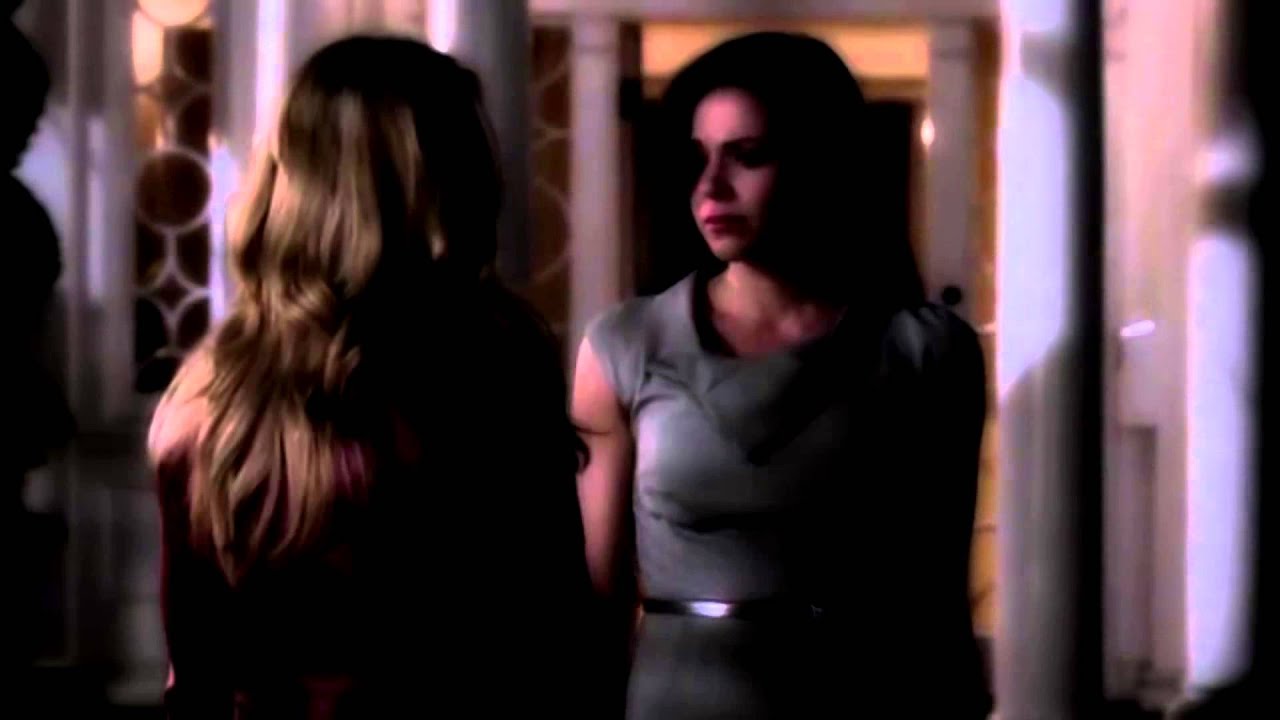 Regina & Emma (Drown) - YouTube