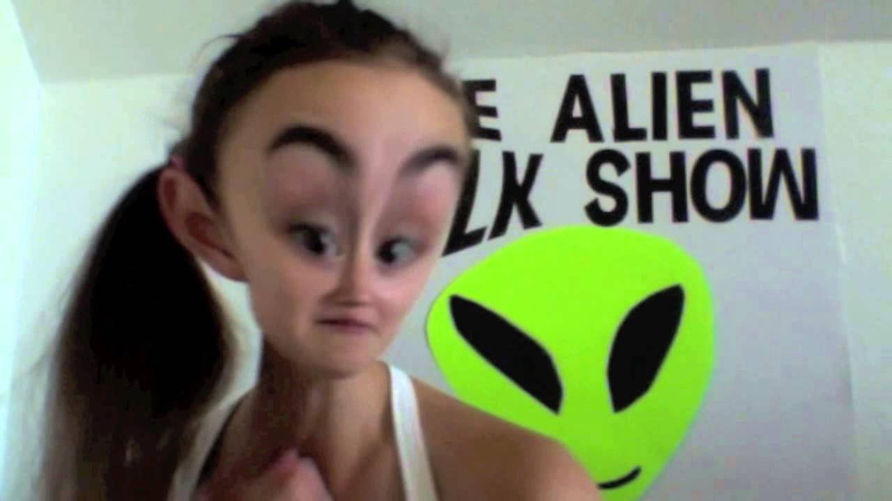 Alien Talk Show 11 - Vacation Time - YouTube