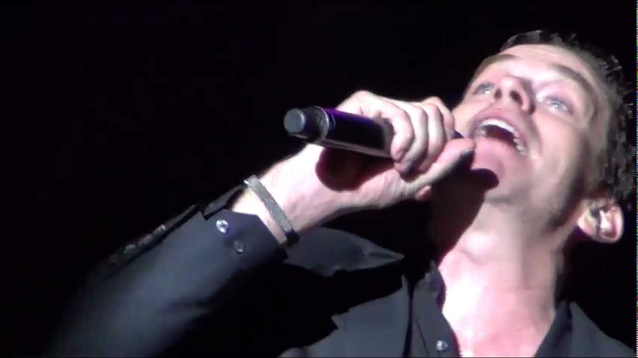 Garou - Gitan (part of the song) - YouTube