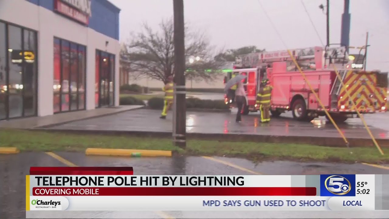 VIDEO: MFRD: Lightning strikes telephone pole outside business, knocks ...