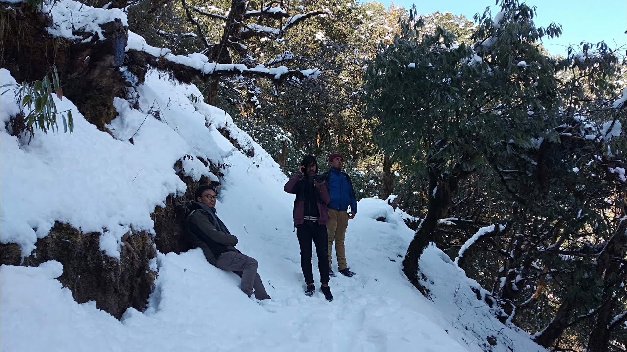 ROLPA OKHRENI VALLEY -आउनुस हिउँ खेल्न जाउँ - YouTube