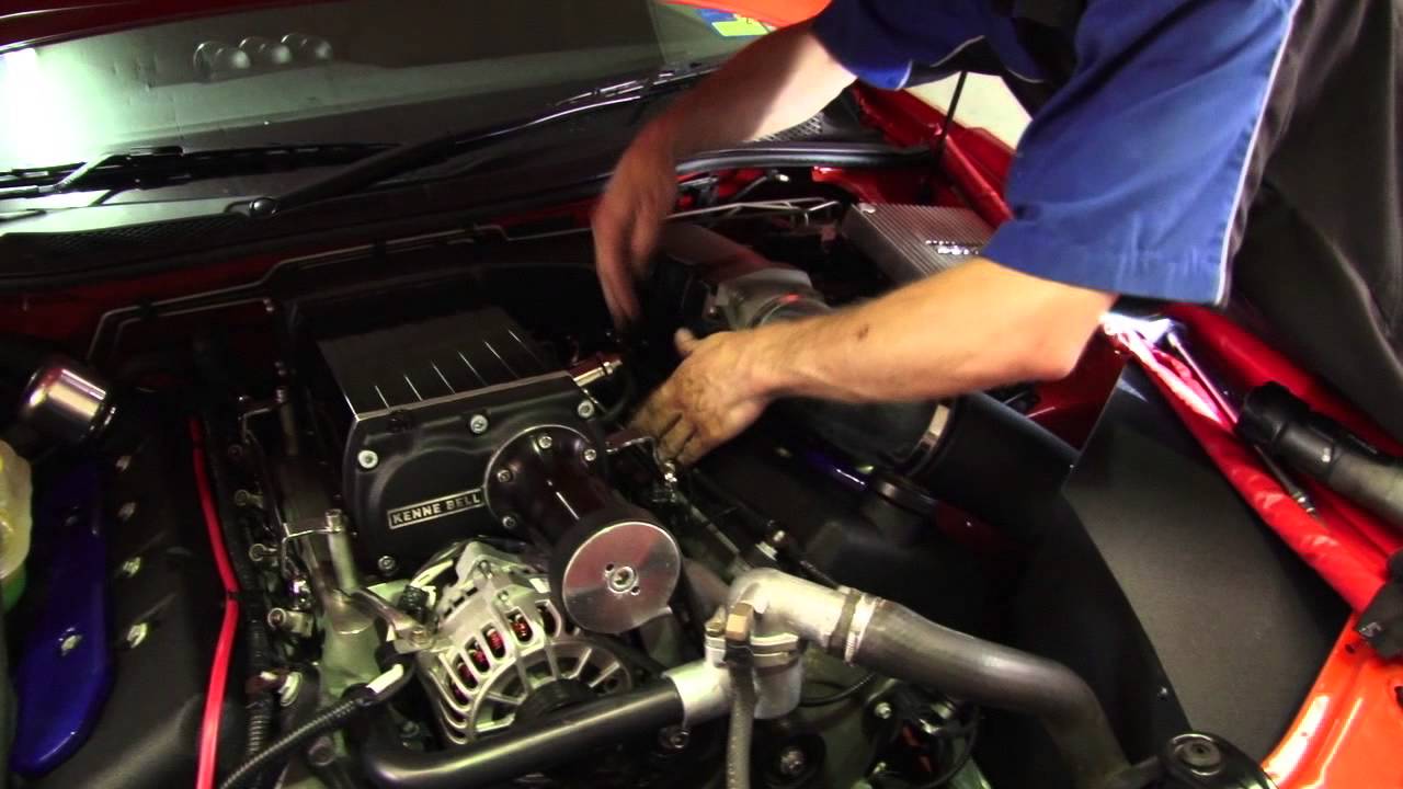 Wideo Open Throttle - WoT TV - Episode 1 Pt 2 - YouTube