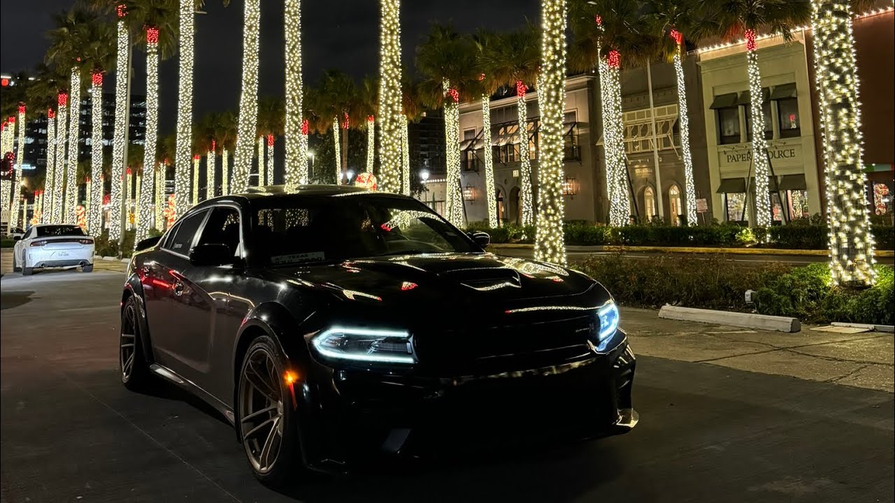 Terrorizing the hood at night with my 392 hellcat - YouTube
